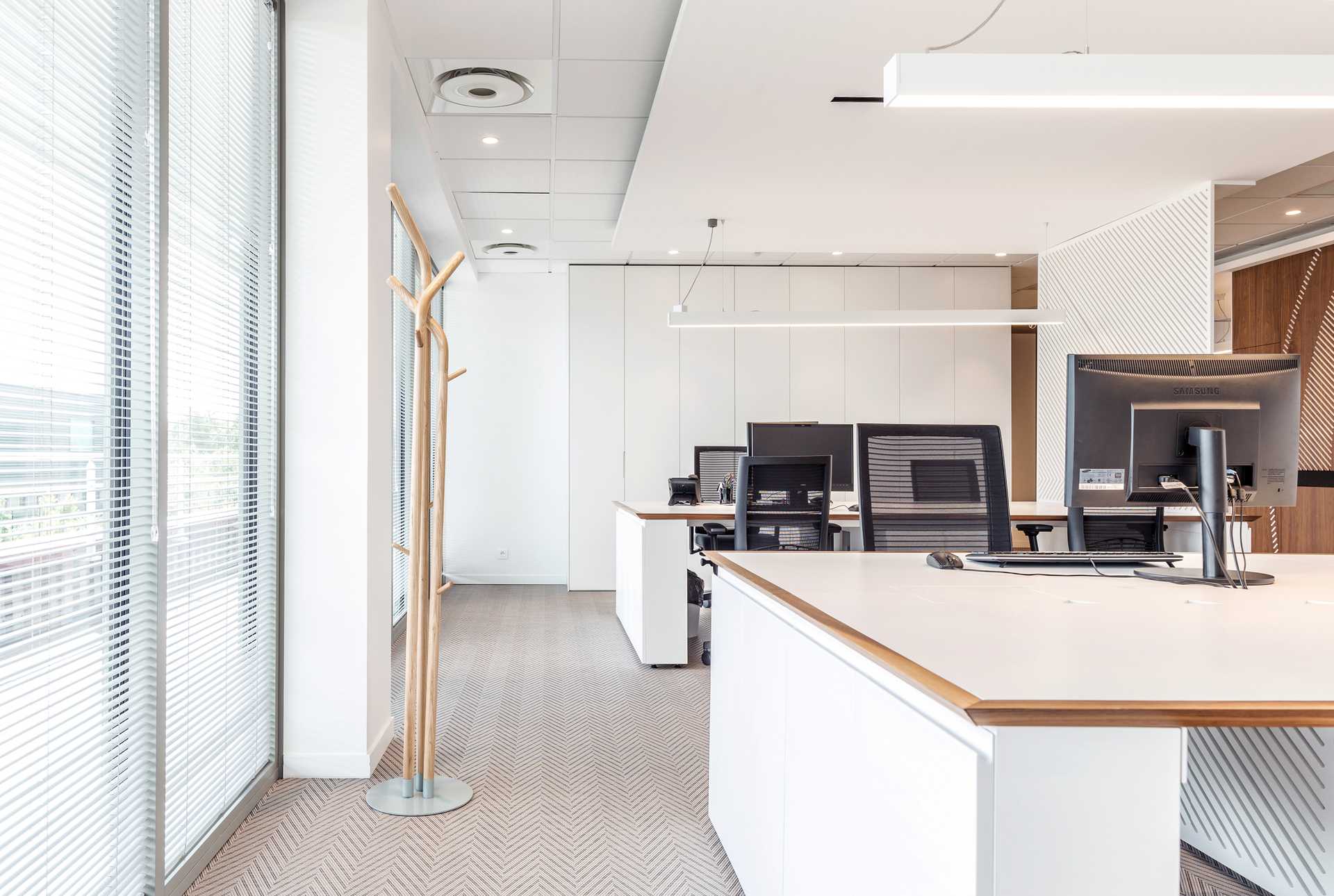 Workplace Design / Corporate Architecture: Our projects in before-after ...